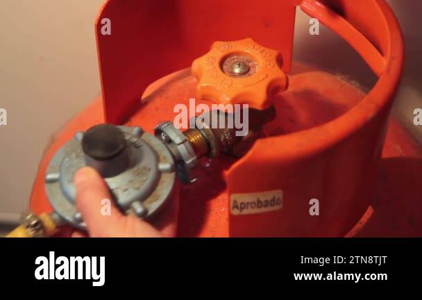 Gas cylinder valve Stock Videos & Footage - HD and 4K Video Clips - Alamy