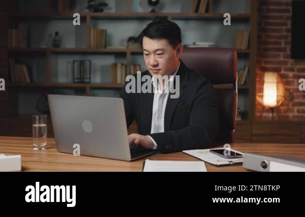 Resourceful man Stock Videos & Footage - HD and 4K Video Clips - Alamy