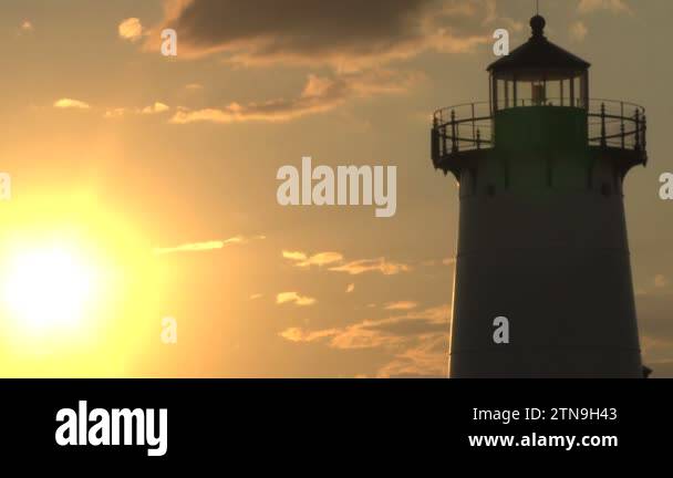 Beaming sun Stock Videos & Footage - HD and 4K Video Clips - Alamy