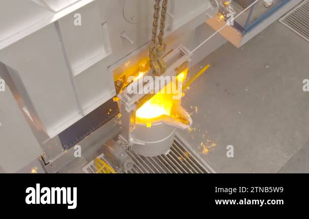 Molten metal spill Stock Videos & Footage - HD and 4K Video Clips - Alamy