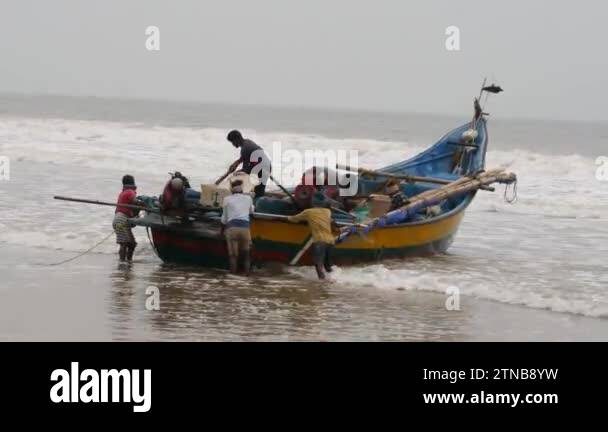 Work on sea Stock Videos & Footage - HD and 4K Video Clips - Alamy