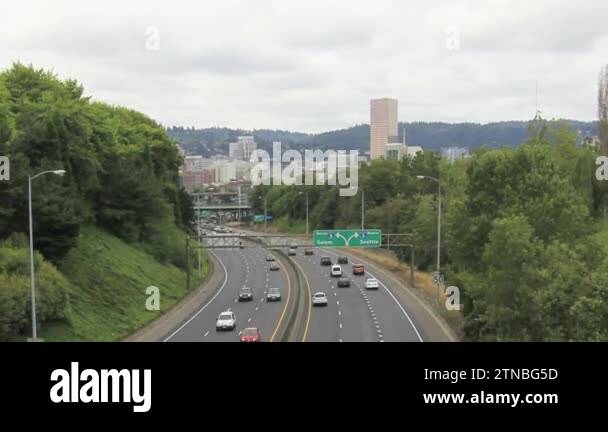 I 84 road signs Stock Videos & Footage - HD and 4K Video Clips - Alamy