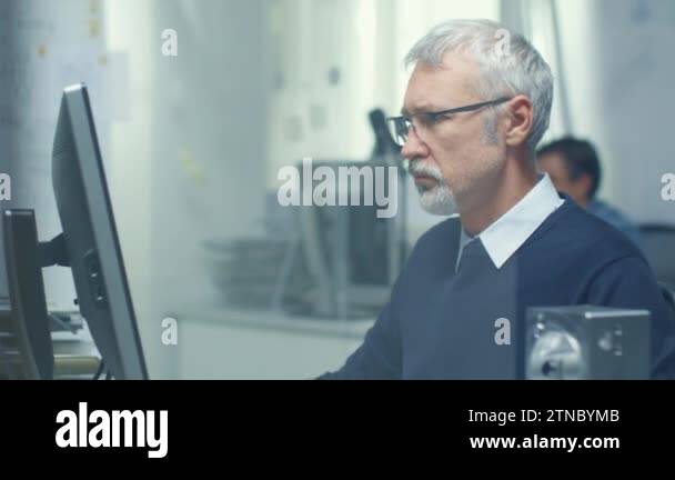 Assistant chief engineer Stock Videos & Footage - HD and 4K Video Clips ...