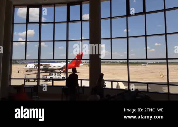 Airline launch Stock Videos & Footage - HD and 4K Video Clips - Alamy
