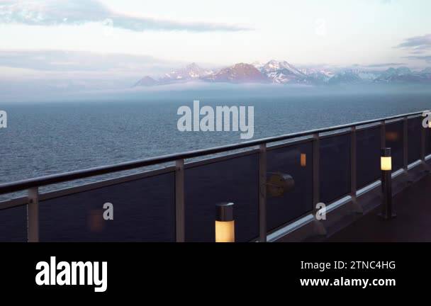 Traveling the seas and oceans on a cruise ship. Cruise Liners the ocean ...