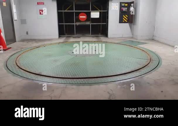 Tight turning circle Stock Videos & Footage - HD and 4K Video Clips - Alamy