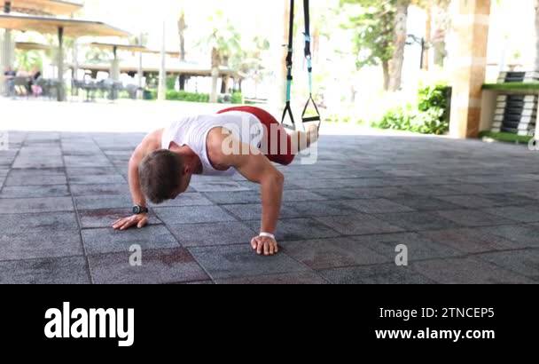 Hanging biceps Stock Videos & Footage - HD and 4K Video Clips - Alamy