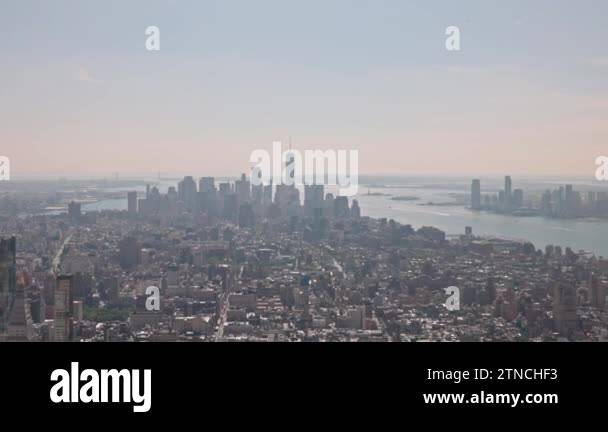 Beautiful top view of skyscrapers of densely built-up Manhattan. New ...