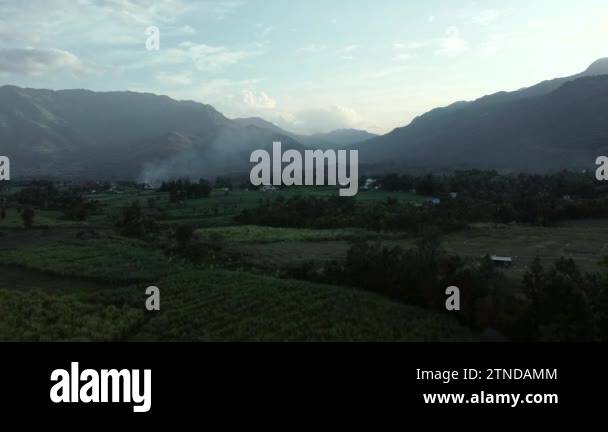 Munnar tourism Stock Videos & Footage - HD and 4K Video Clips - Alamy