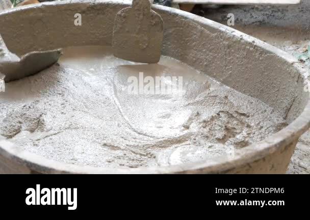 Cement scoop Stock Videos & Footage - HD and 4K Video Clips - Alamy
