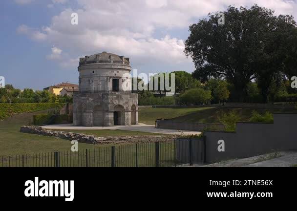 Mausoleo teodorico Stock Videos & Footage - HD and 4K Video Clips - Alamy