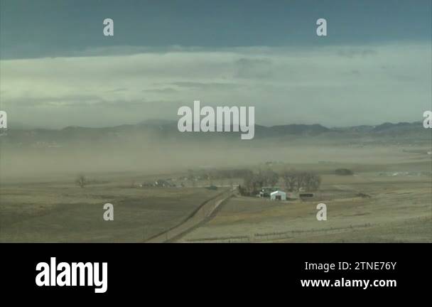 Blowing past Stock Videos & Footage - HD and 4K Video Clips - Alamy