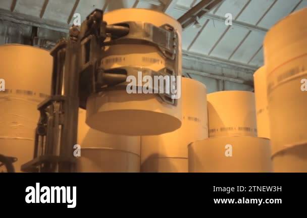Magazine loader Stock Videos & Footage - HD and 4K Video Clips - Alamy