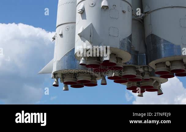 Rocket nozzles Stock Videos & Footage - HD and 4K Video Clips - Alamy