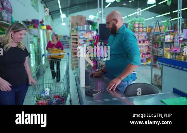 Interaction between Brazilian Female Shopper and Staff at South ...