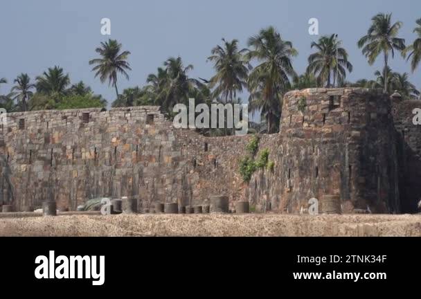 Sindhudurg Fort built by Chhatrapati Shivaji Maharaj in the center of ...