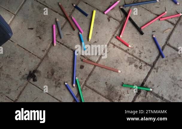 Crayons Stock Videos & Footage - HD and 4K Video Clips - Alamy