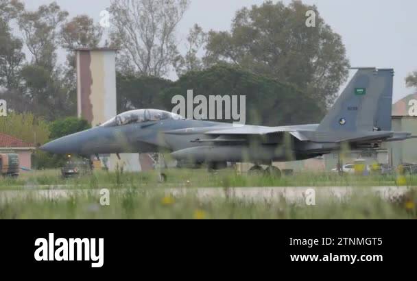 Arabian fighter jet Stock Videos & Footage - HD and 4K Video Clips - Alamy