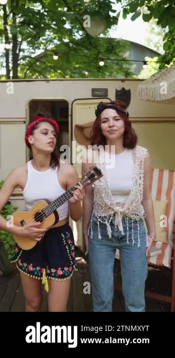 Hippie musical Stock Videos & Footage - HD and 4K Video Clips - Alamy