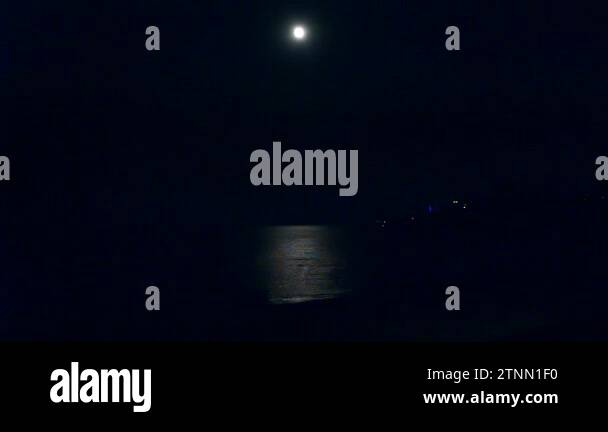 Moon path on water Stock Videos & Footage - HD and 4K Video Clips - Alamy