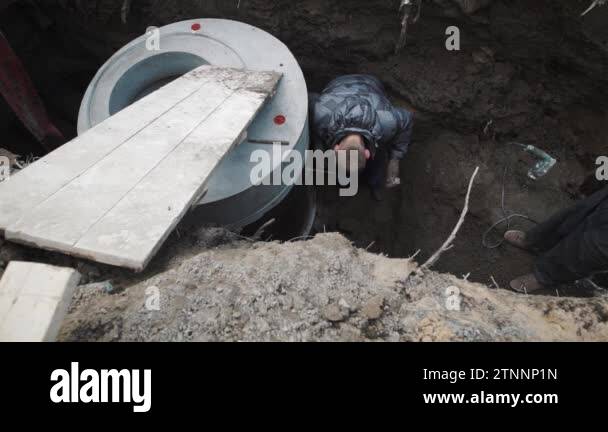 Ring trench Stock Videos & Footage - HD and 4K Video Clips - Alamy