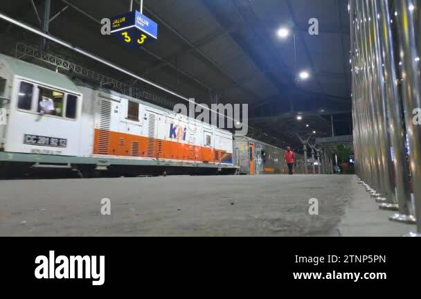 Trains come to fairly busy stations in the middle of the night to drop ...