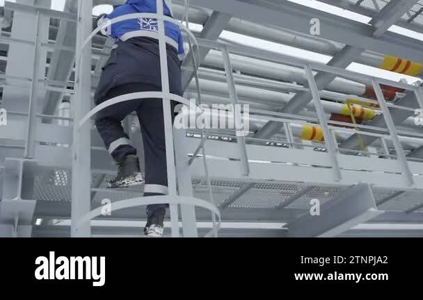 Extraction ladder Stock Videos & Footage - HD and 4K Video Clips - Alamy