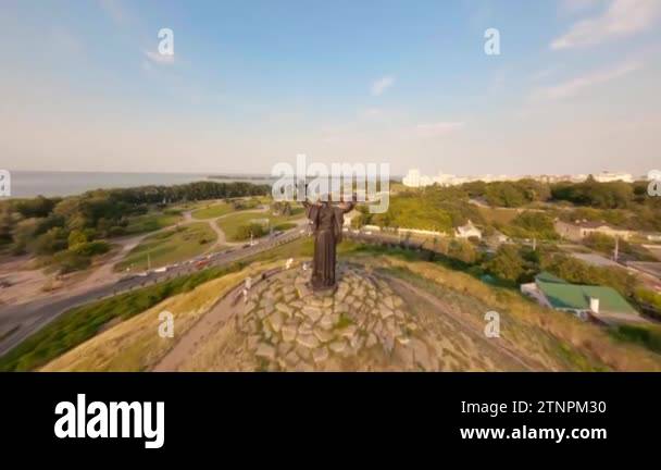 FPV, Ukraine, Circling And Descending View Of Monument To The Homeland ...