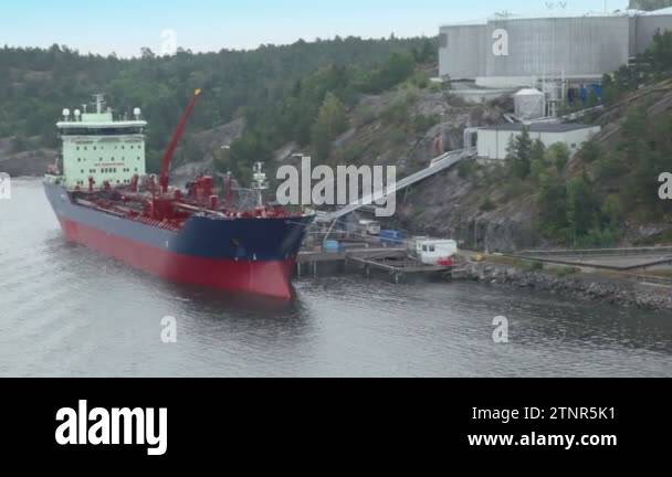 Ship fuel tank Stock Videos & Footage - HD and 4K Video Clips - Alamy