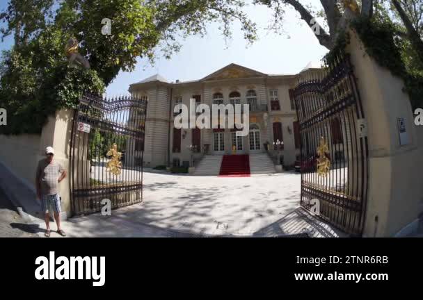 Casa manu auschnitt Stock Videos & Footage - HD and 4K Video Clips - Alamy