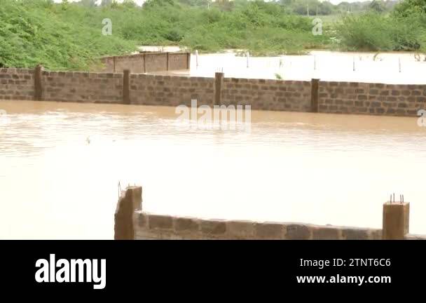 Tamil Nadu Floods Stock Videos And Footage Hd And 4k Video Clips Alamy