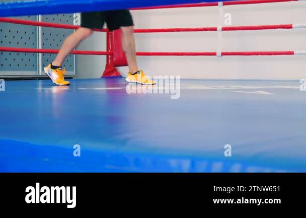 Legsjump Stock Videos & Footage - HD and 4K Video Clips - Alamy