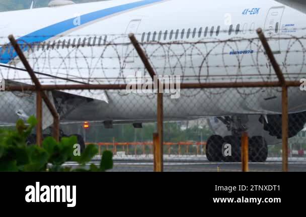 PHUKET, THAILAND - JANUARY 31, 2023: Dreamliner Boeing 787 of El Al ...
