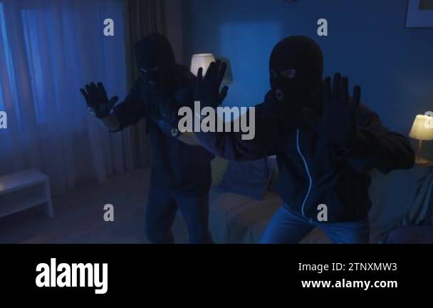 Video of two burglars, intruders, being caught red-handed in the house ...