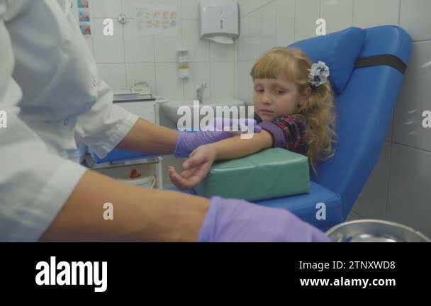 Sample arm vein Stock Videos & Footage - HD and 4K Video Clips - Alamy