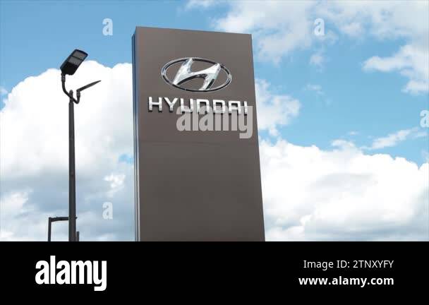 Hyundai badge logo Stock Videos & Footage - HD and 4K Video Clips - Alamy