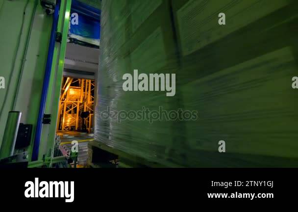 Automated storage Stock Videos & Footage - HD and 4K Video Clips - Alamy