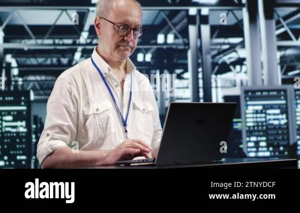 Qualified IT developer expertly managing data while navigating in ... Qualified IT developer expertly managing data while navigating in ...
