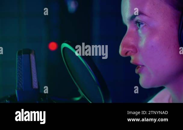 Tv and radio host Stock Videos & Footage - HD and 4K Video Clips - Alamy