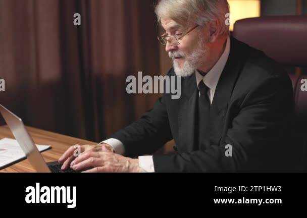 Executive gadget Stock Videos & Footage - HD and 4K Video Clips - Alamy