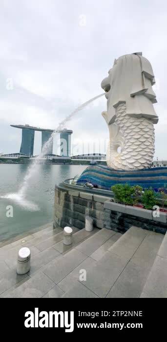 Merlion sunrise symbol city Stock Videos & Footage - HD and 4K Video ...