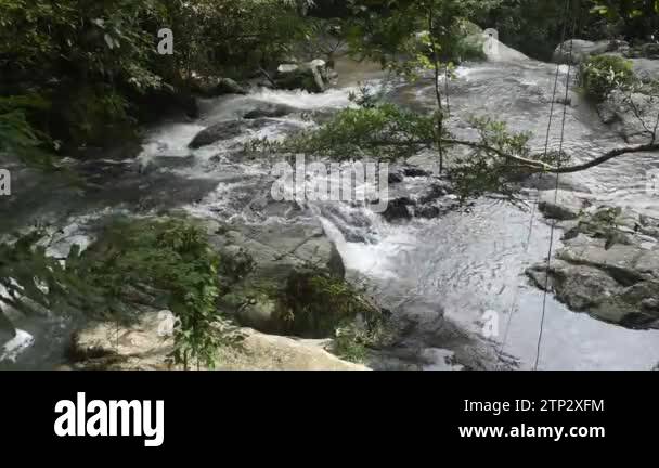 Chet kod waterfall Stock Videos & Footage - HD and 4K Video Clips - Alamy