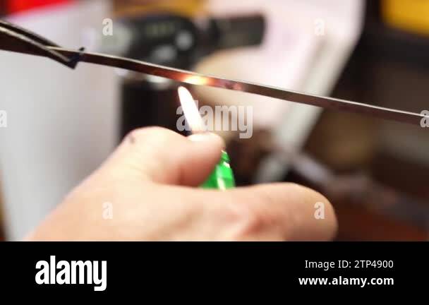 goldsmith jewlerry ring making process adjusting and polish gold ring ...