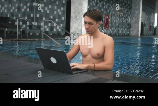 Busy swimming pool Stock Videos & Footage - HD and 4K Video Clips - Alamy