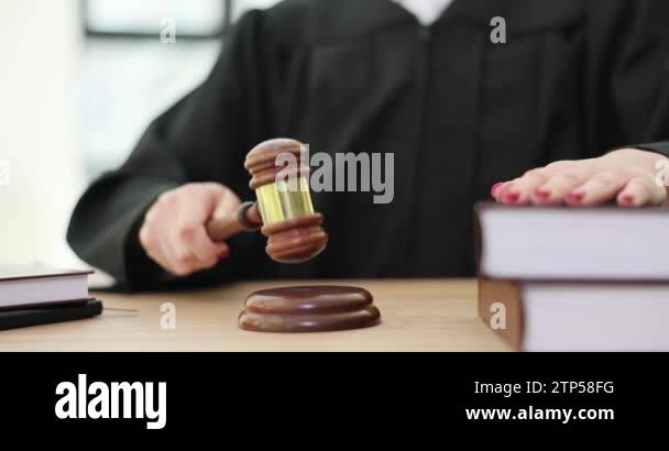 Woman judge beating with wooden mallet. Court and concept of justice ...
