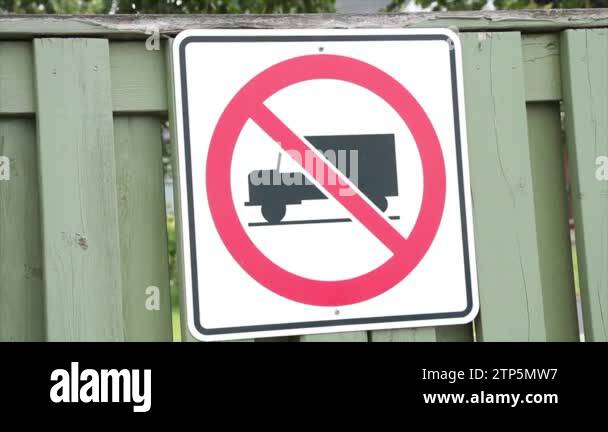 Lorry passing warning sign Stock Videos & Footage - HD and 4K Video ...