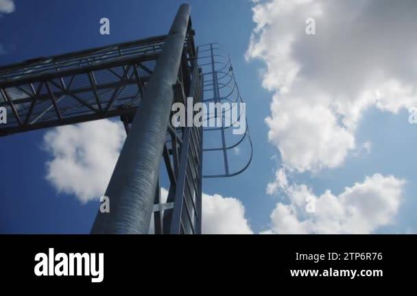 Overhead truss Stock Videos & Footage - HD and 4K Video Clips - Alamy