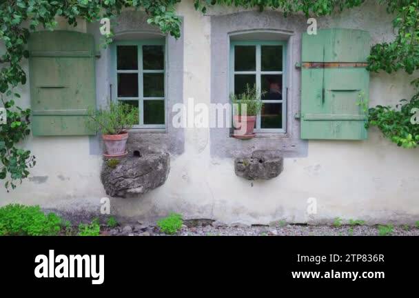 Old cottage windows Stock Videos & Footage - HD and 4K Video Clips - Alamy