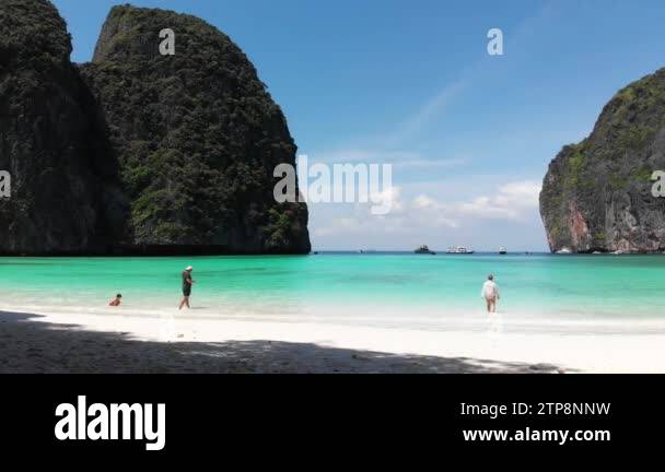 Maya bay beach Koh Phi Phi Thailand turquoise colored ocean, tourists ...