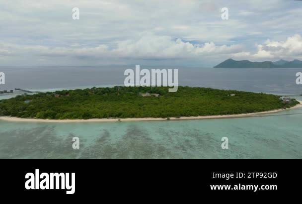 Pom pom island Stock Videos & Footage - HD and 4K Video Clips - Alamy